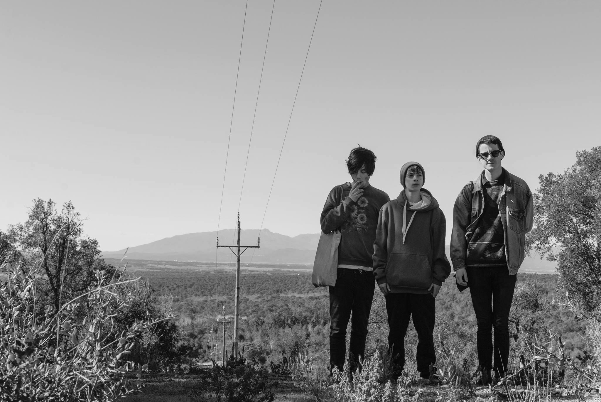 Os presentamos a Please Wait - The Backstage