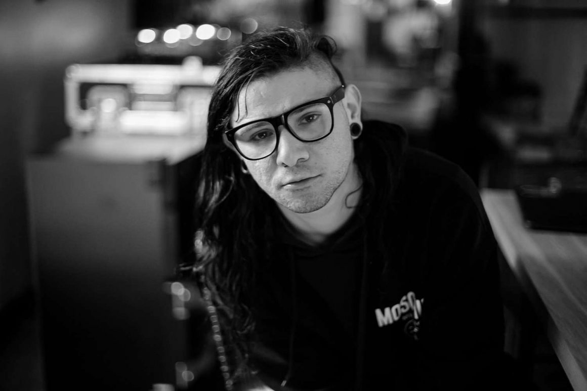 From First To Last publican su primera canción con Sonny Moore en diez ...