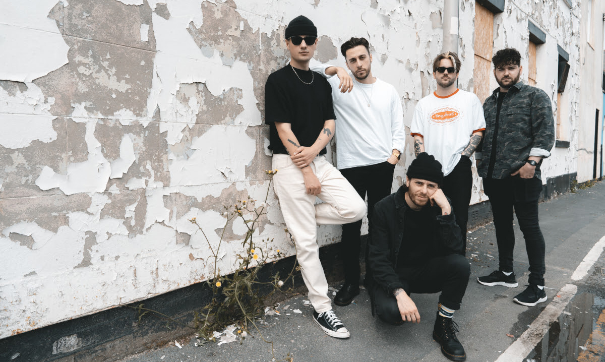 Boston Manor tienen nuevo single; escucha 'Algorithm' - The Backstage