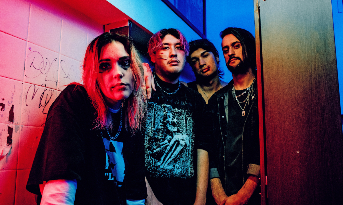 Stand Atlantic muestran su versión más punk en 'Molotov [OK]' - The ...